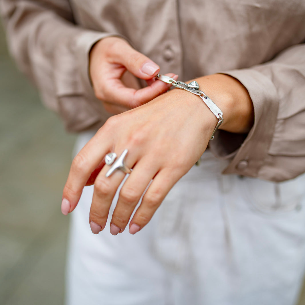 Signature – Page 3 – Treaty Jewellery